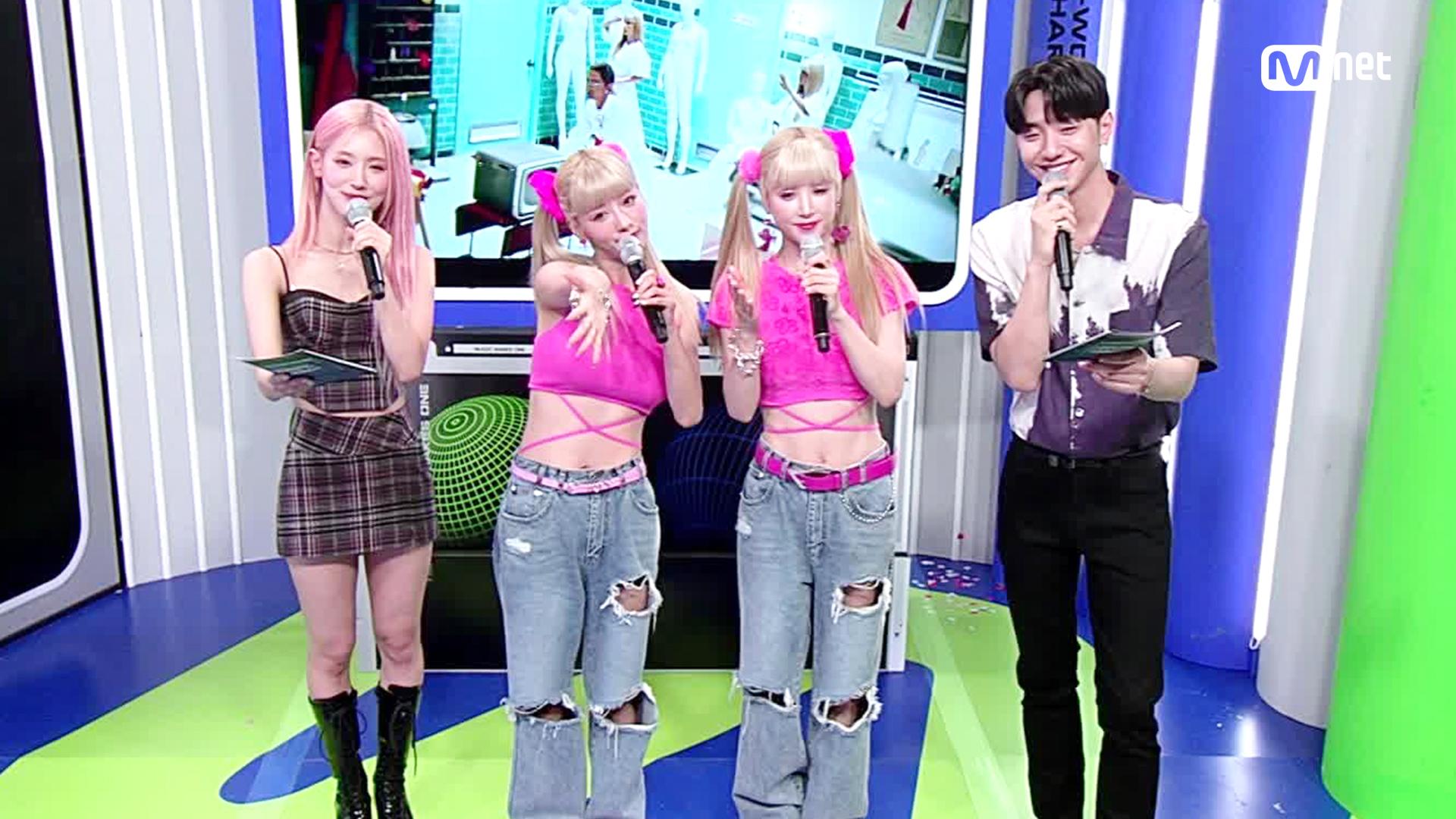 '데뷔 인터뷰' with Apink 초봄 (Apink CHOBOM) | Mnet 220714 방송 | ZUM TV