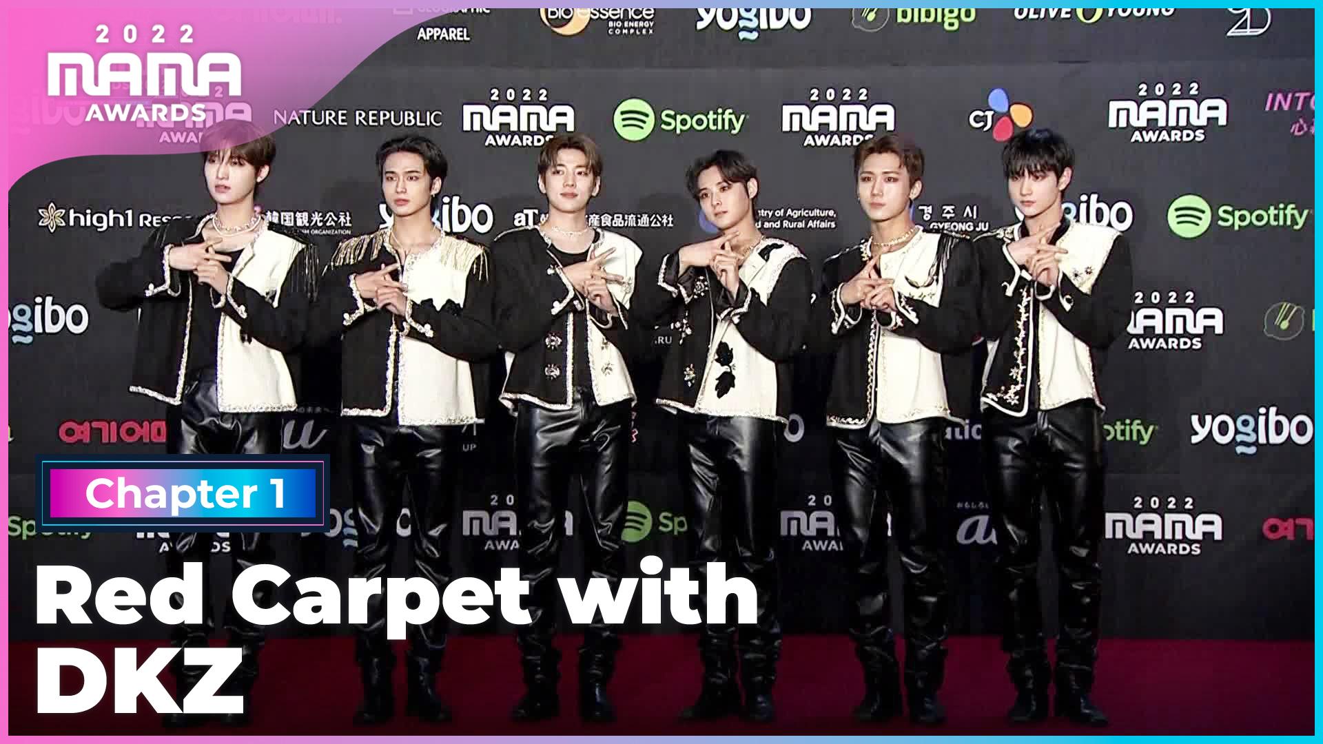 [2022 MAMA] Red Carpet with DKZ (디케이지) | Mnet 221129 방송 | ZUM TV