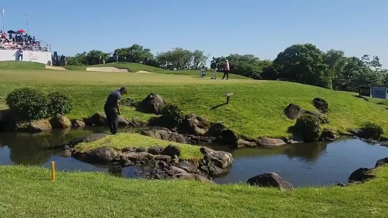 "54세 생일 하늘도 도왔다"…최경주, KPGA 최고령 우승 | ZUM TV