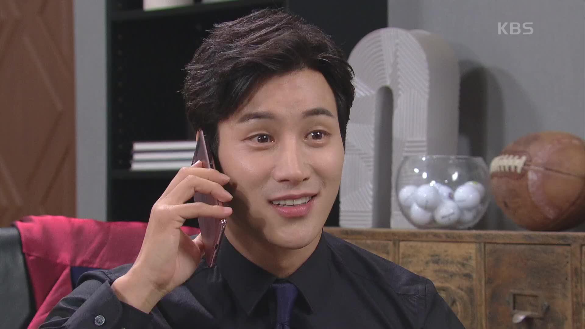 ＂배달원 여자 전화번호 받으셨어요?!＂ 드디어 엄현경 번호 입수한 이시강?! | KBS 201015 방송 | ZUM TV