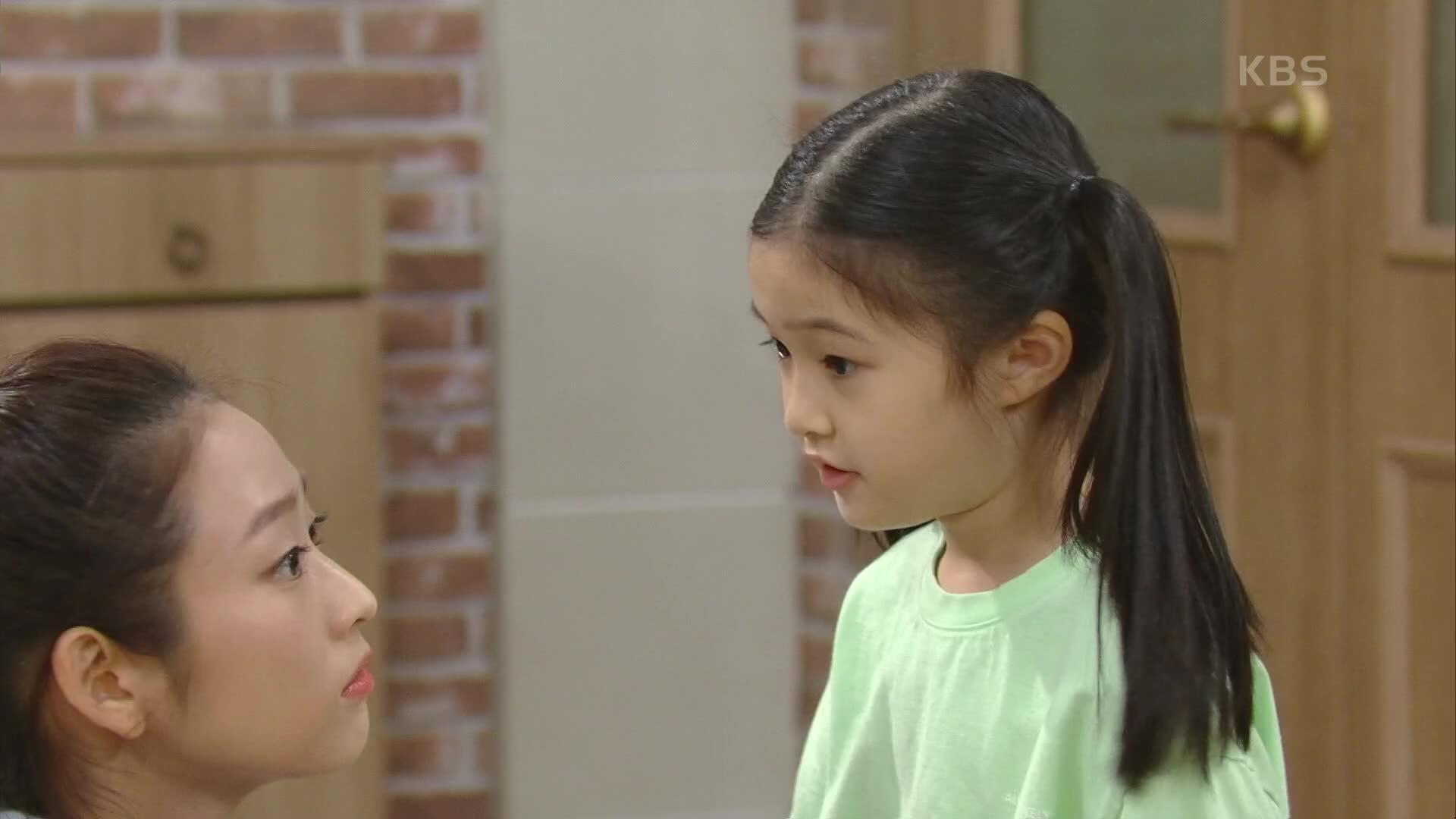 윤채나의 말에 생각이 많아진 배누리 ＂작은아빠도 아빠랬어＂ | KBS 221017 방송 | ZUM TV