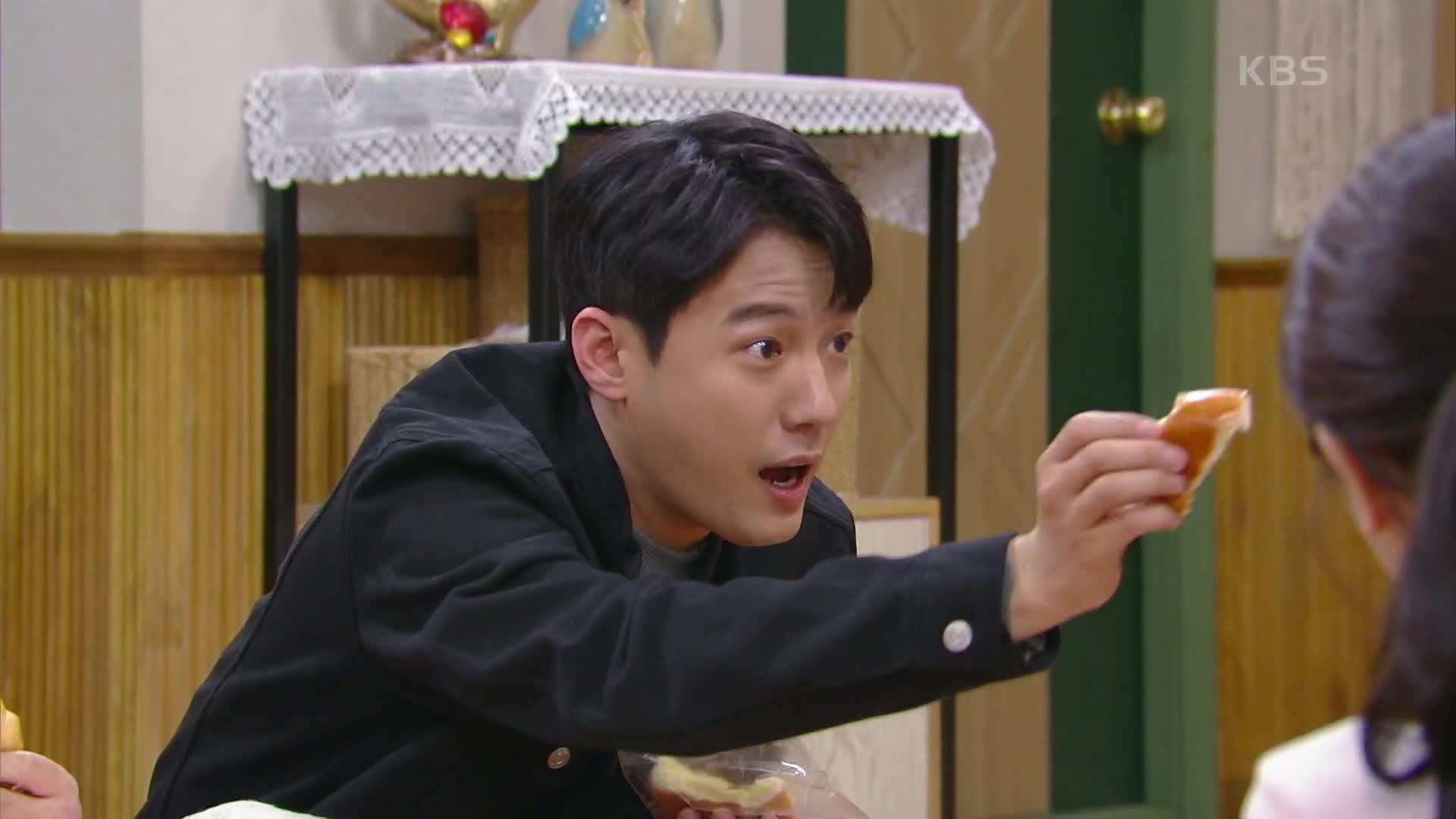 ＂처음 만나니까 관심 가지신 거야＂ 마음 상한 김시은을 달래주는 서준영 | KBS 230418 방송 | ZUM TV