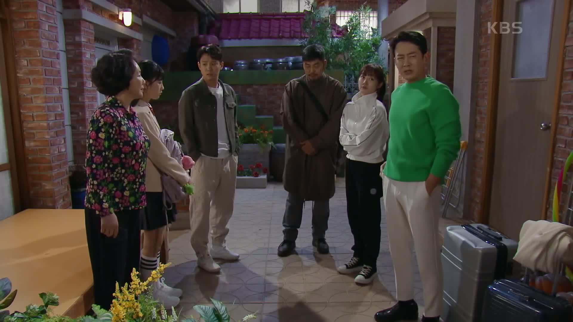 ＂은인이신데..＂ 김영호가 김시은을 구해준 걸 알고 고민이 깊어지는 가족들 | KBS 230424 방송 | ZUM TV