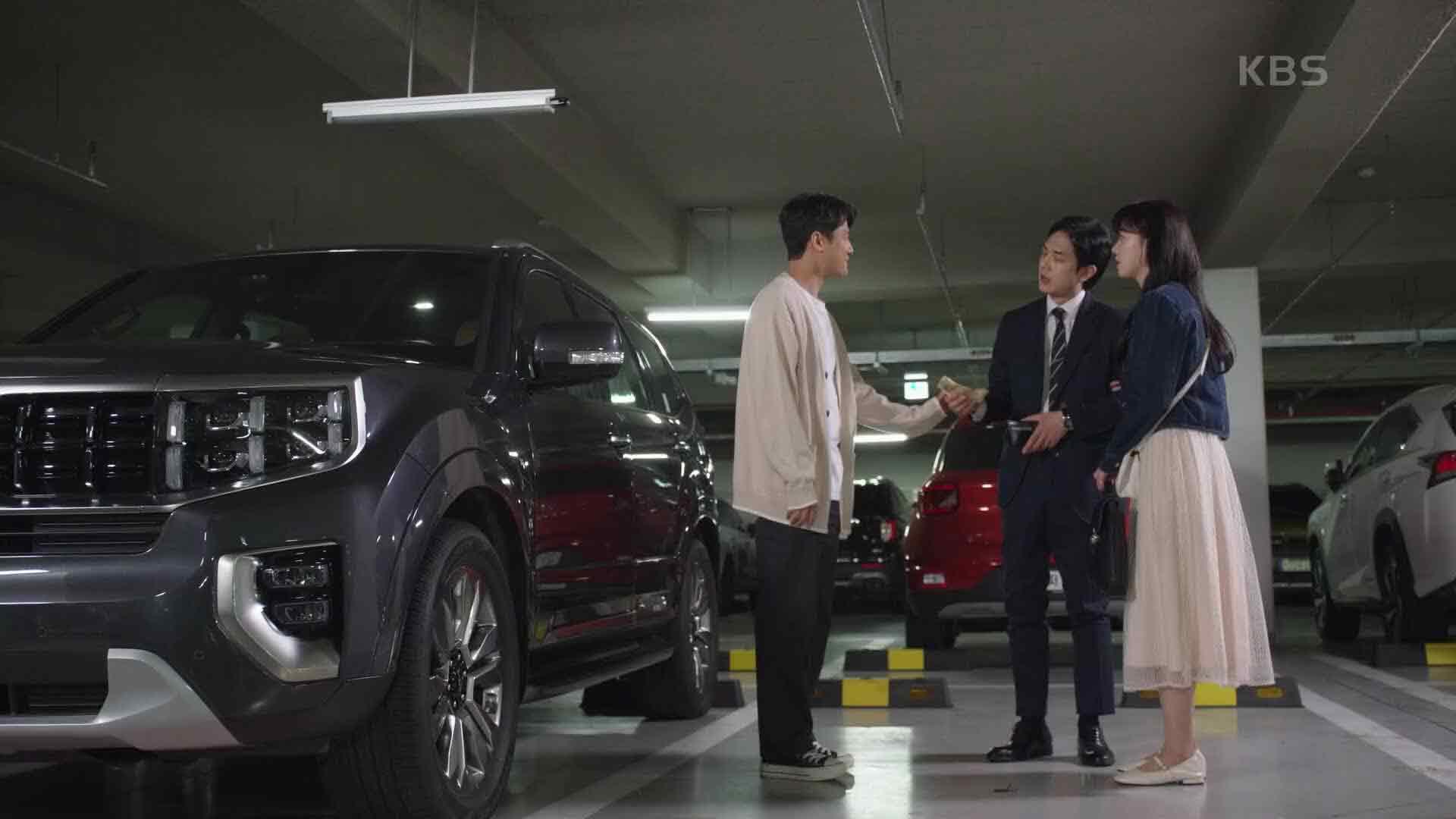 서준영은 술에 취한 김시후를 도와주지만 김시후 돈을 던져준다 | KBS 230519 방송 | ZUM TV