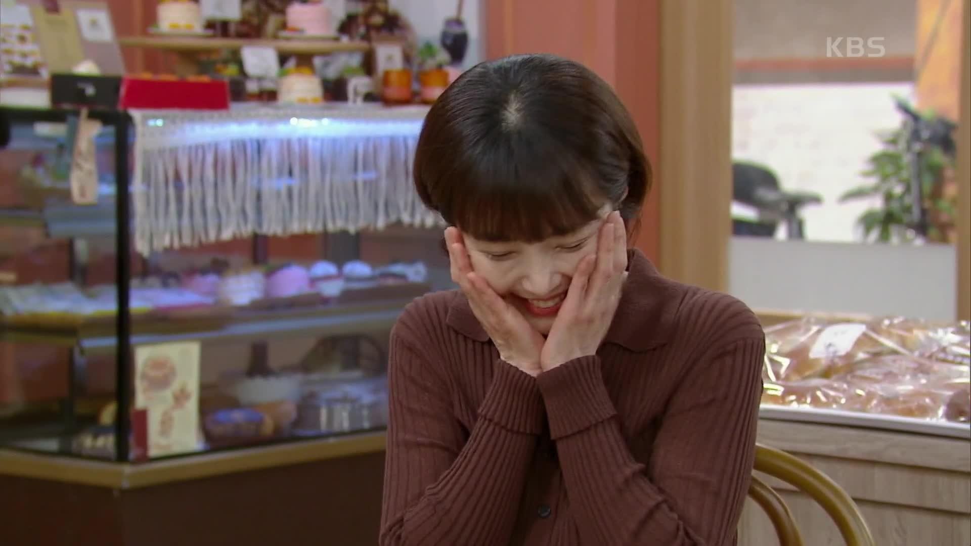 ＂아직은 아니야＂ 연애하냐는 질문에 부끄러워하는 이윤성 | KBS 230601 방송 | ZUM TV