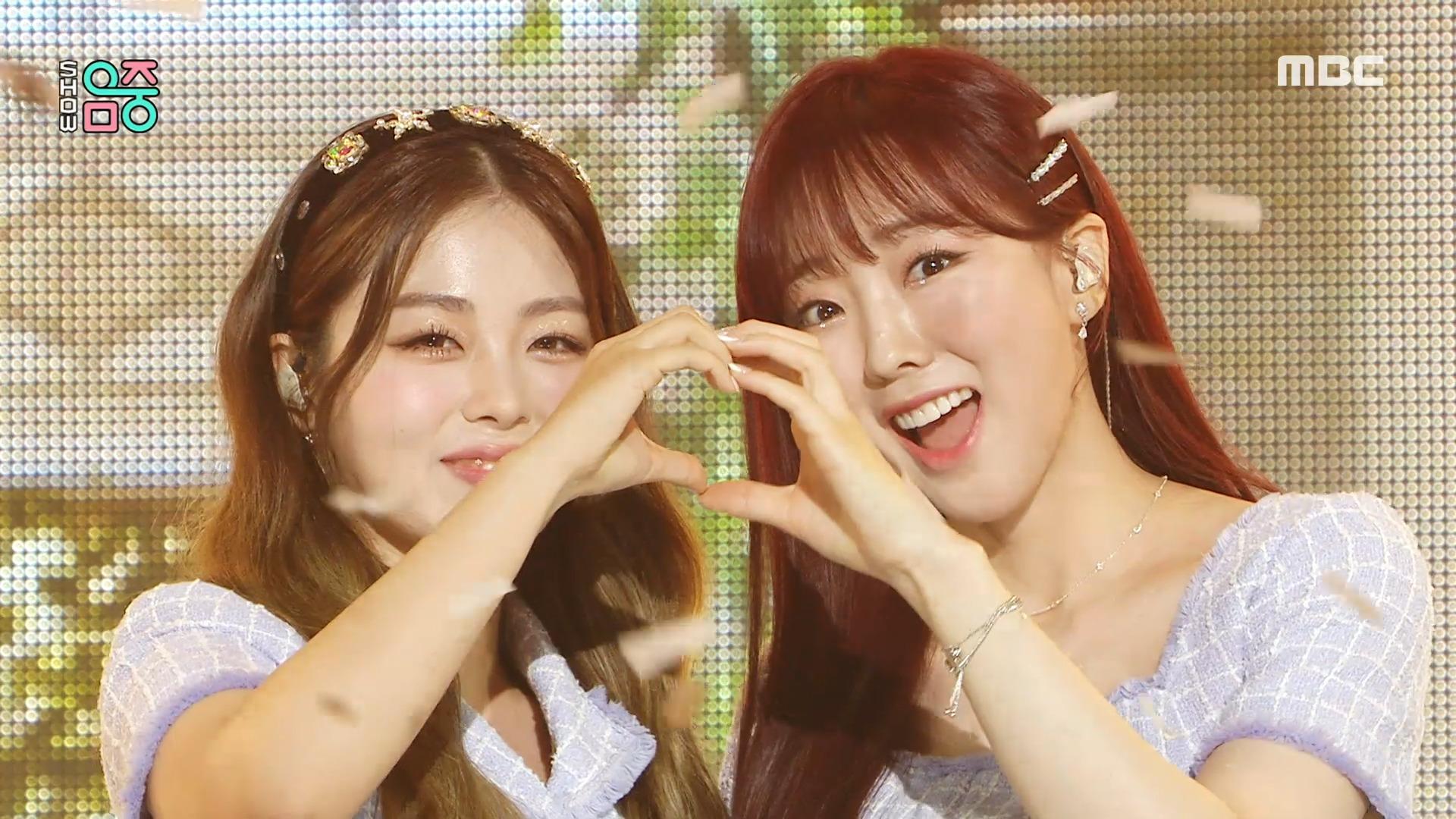 WSG워너비 (가야G) - 그때 그 순간 그대로(그그그) (WSG WANNABE (Gaya-G) - At That Moment), MBC 220716 방송 | ZUM TV