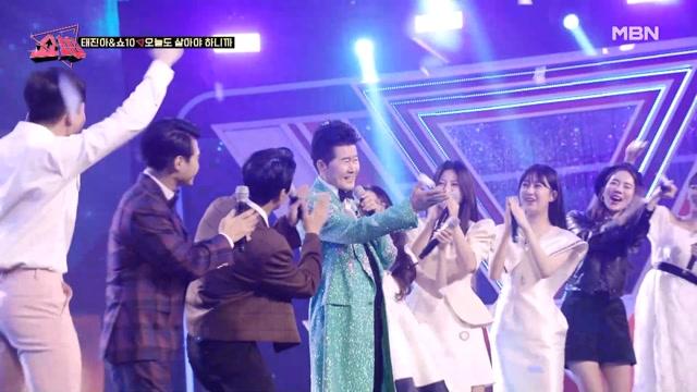 이 조합 귀합니다… 따스한 위로의 노래♨ 태진아&쇼10 ♬오늘도 살아야 하니까 MBN 221019 방송 | ZUM TV