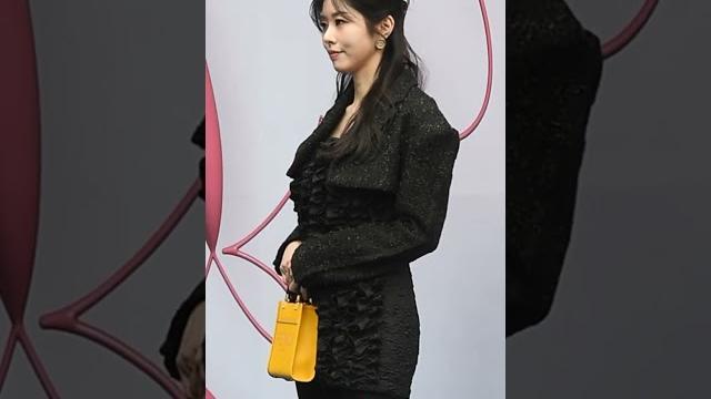 서동주(Danielle Suh), 블랙으로 강렬한 패션쇼 나들이 #서동주 #서울패션위크 #쇼츠 #shorts | ZUM TV