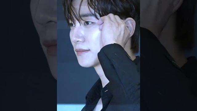 이준호(Lee Junho) '오늘도 잘생김에 빠져듭니다~' #이준호#junho#leejunho#크리스챤디올소바쥬#준호#2pm#투피엠 | ZUM TV