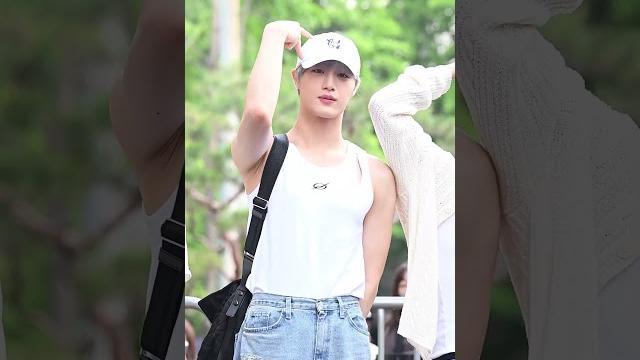 CIX 현석 ‘청량 섹시’ 이게 되네..? [O! STAR 숏폼] | ZUM TV