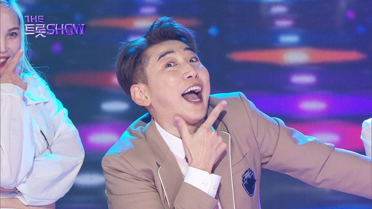 영기 - 동네오빠 (Prod. 플레이사운드) | 더 트롯쇼 250224 | ZUM TV