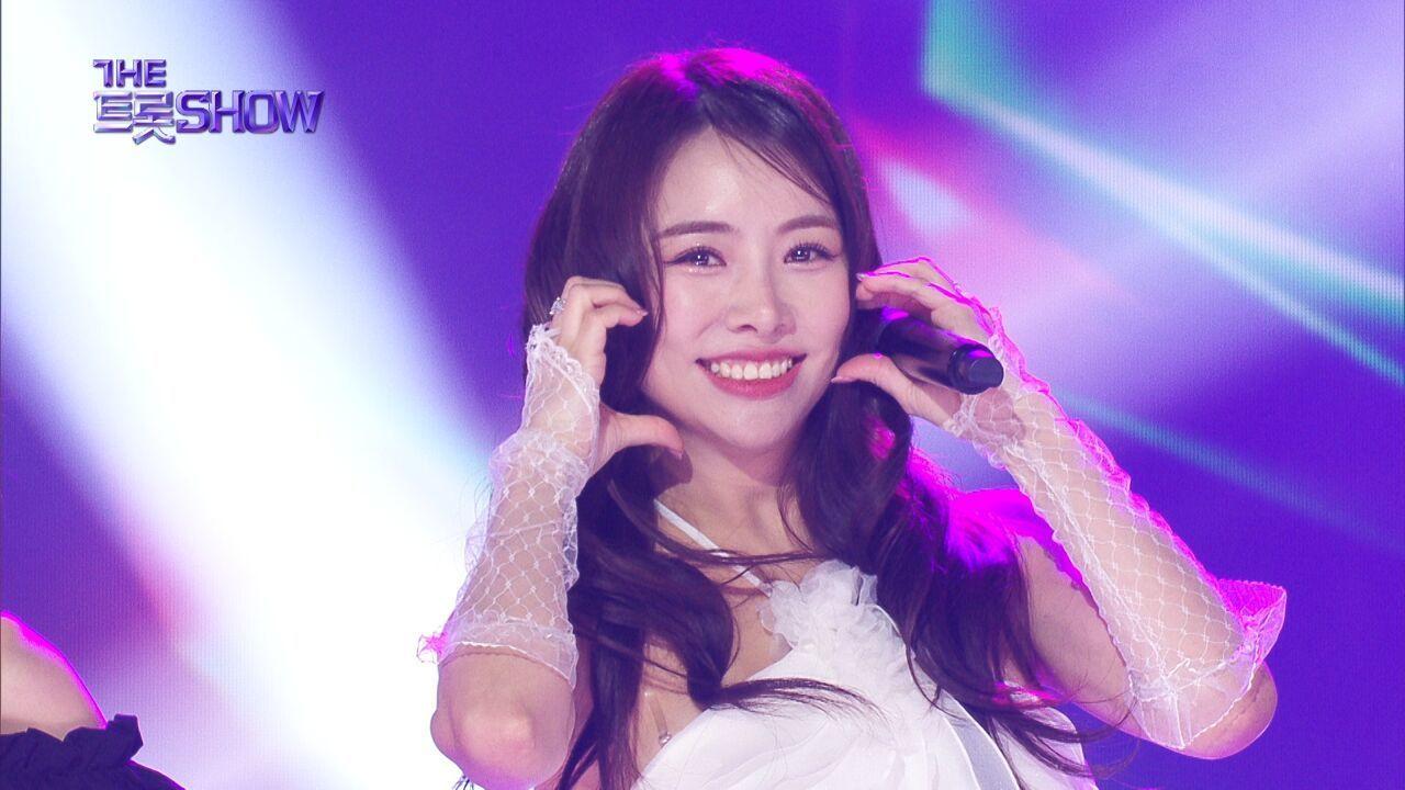 설하윤 - 설렌다 굿싱 | 더 트롯쇼 250224 | ZUM TV