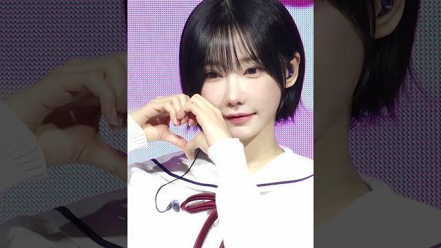 마젠타, QWER 베이스 담당 'W' | ZUM TV