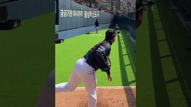 한화 류현진 'KBO리그 복귀 앞두고 불펜 직캠!' | ZUM TV